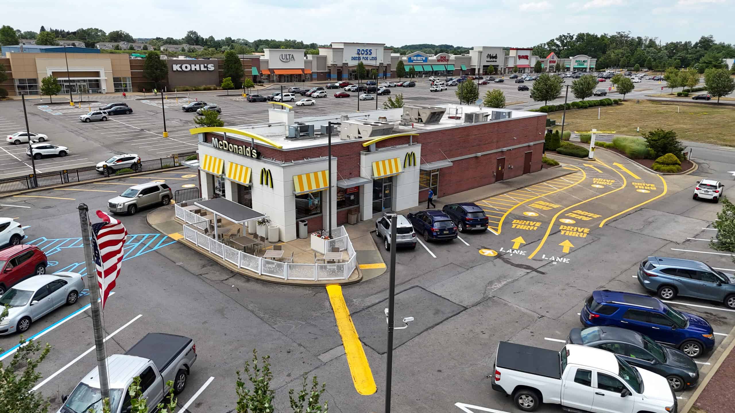 Butler, PA - Butler Commons tour - dronegenuity